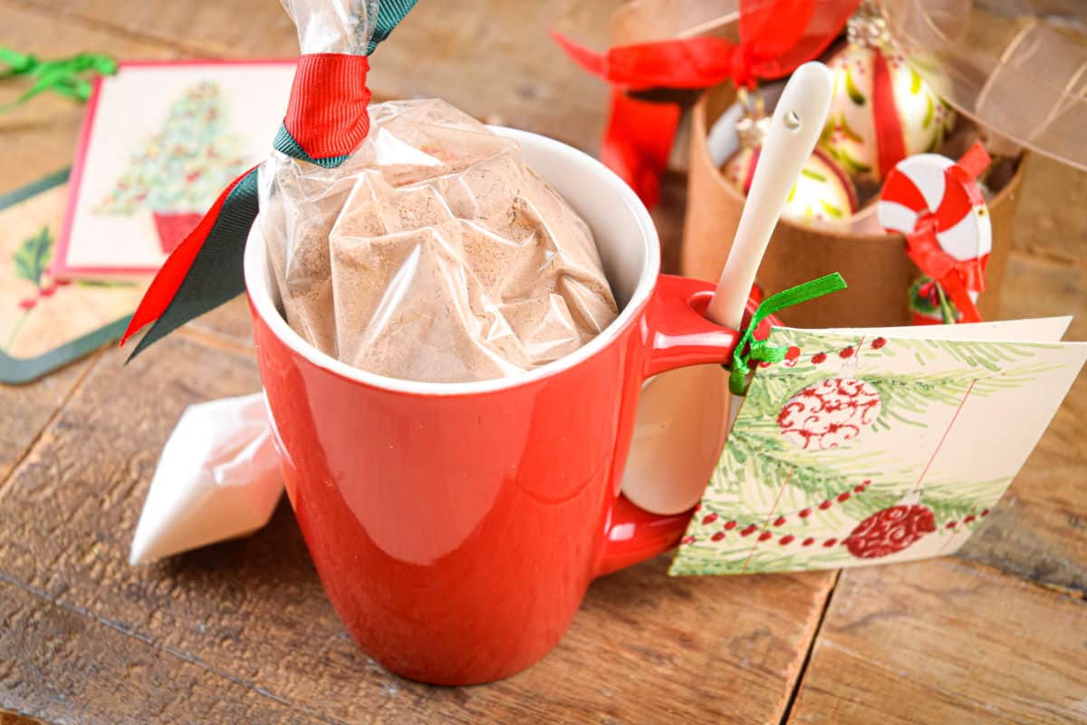 17 Adorable Christmas Food Crafts To Make With Your Kids | Bump To Busy ...